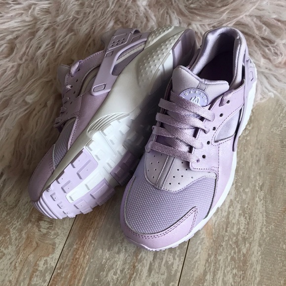 Nike | Shoes | Nwt Nike Huarache Run Rare | Poshmark